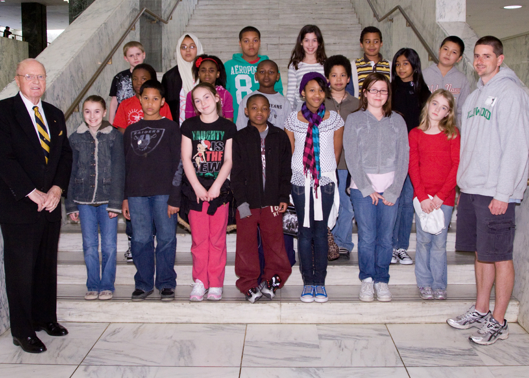 Sen. Farley Chats With Schenectady's Zoller Students | NYSenate.gov
