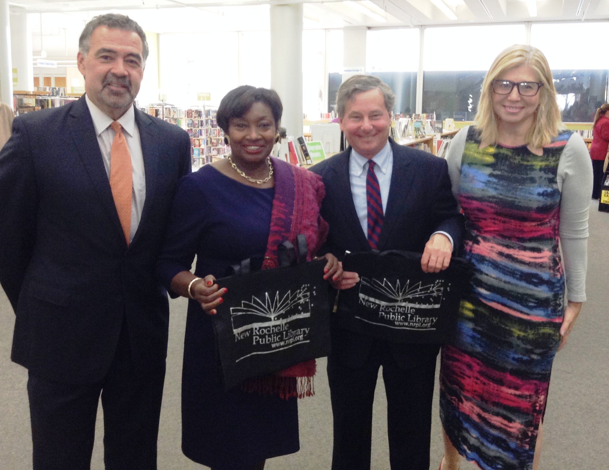 New Rochelle Library Tour | NYSenate.gov