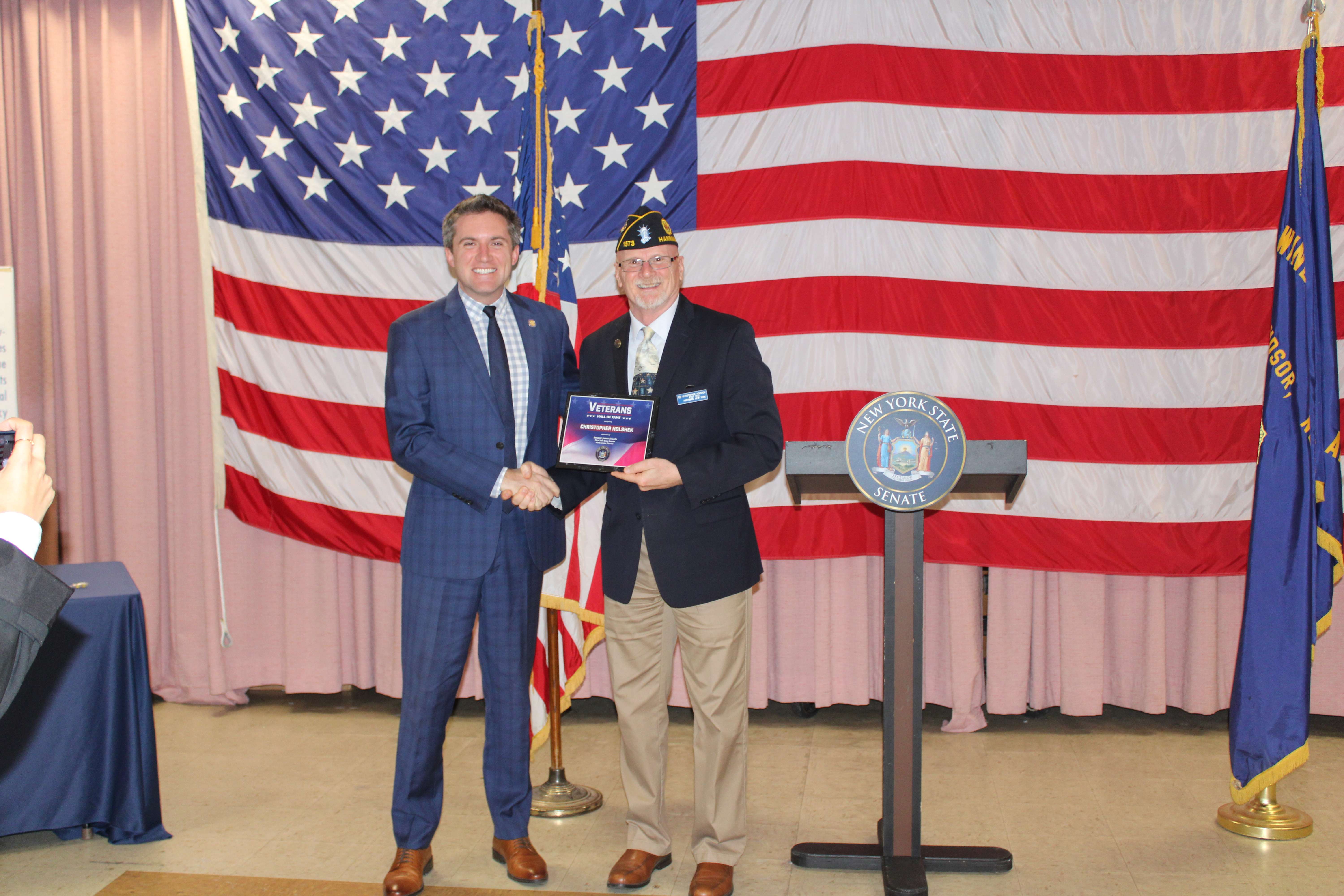 Decorated war veteran gets award from Sen. Skoufis for response to ...