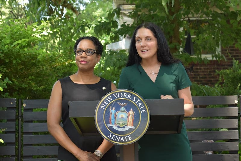 Staten Island ‘Squatter Squad’ takes action to protect property owners ...