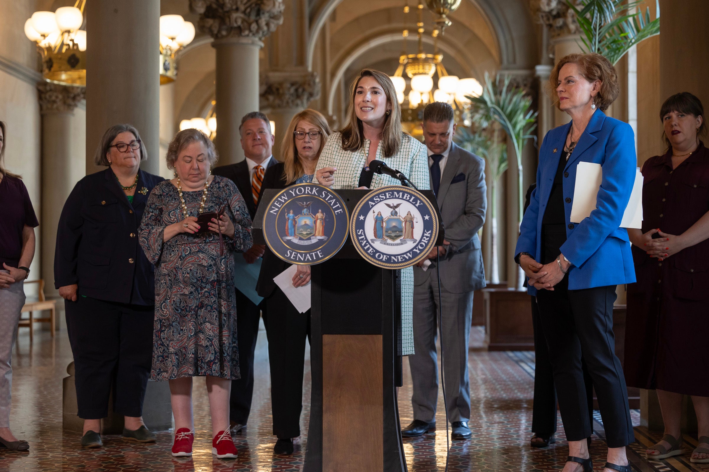 Hinchey, Fahy Deliver First-of-its-Kind Short-Term Rental Law for New ...