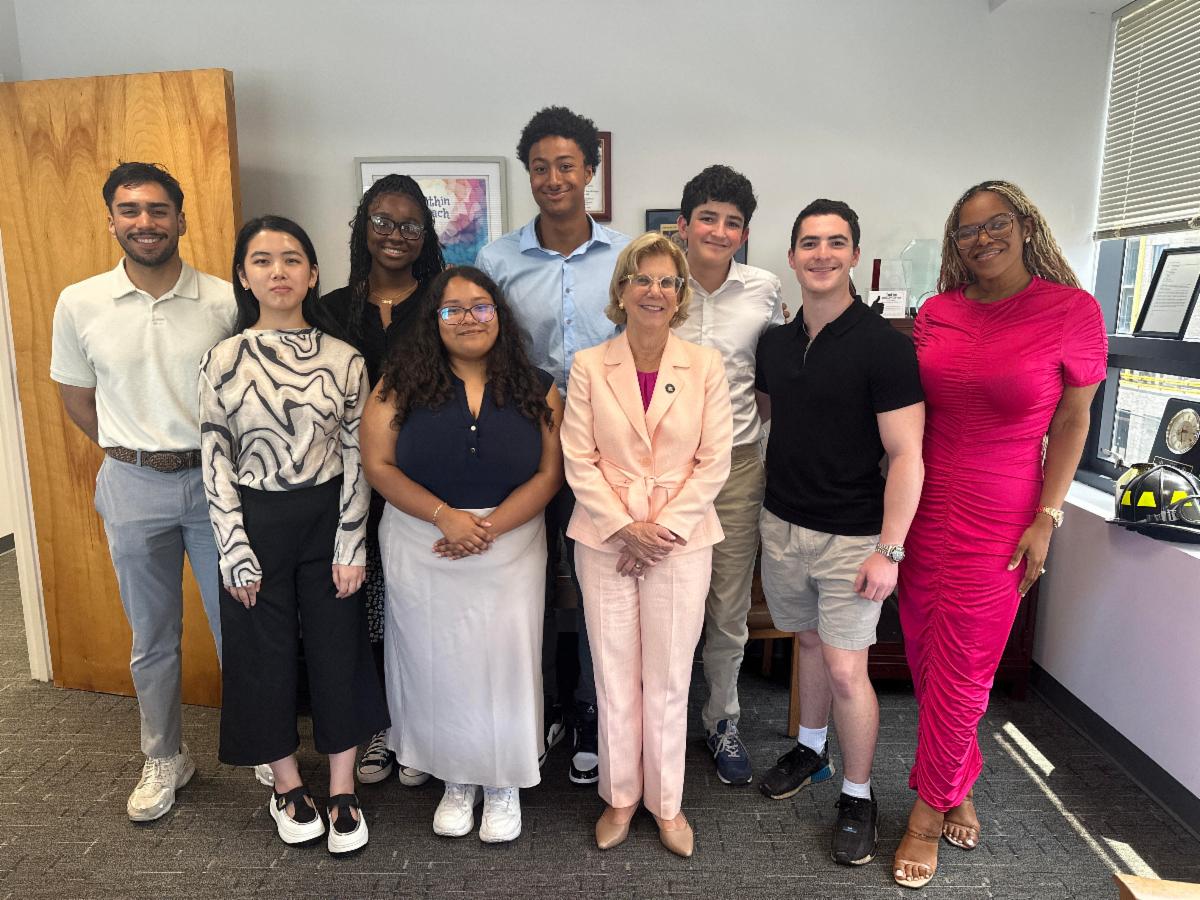Senator Shelley B. Mayer Welcomes 2025 Summer Interns | NYSenate.gov