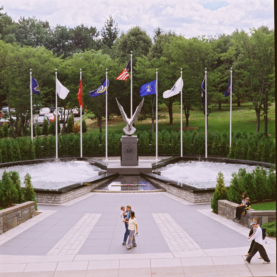 Honor Soldiers on Memorial Day | NYSenate.gov