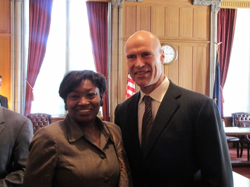Leader Stewart-Cousins Welcomes Mark Messier of New York Rangers ...