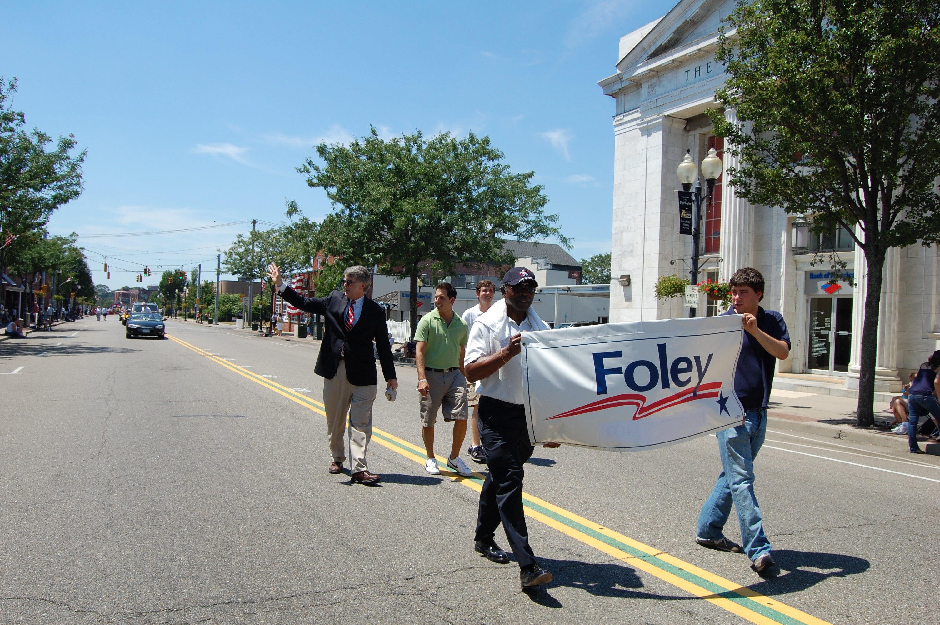 Senator Foley Attends Patchogue July 4th Parade | NYSenate.gov
