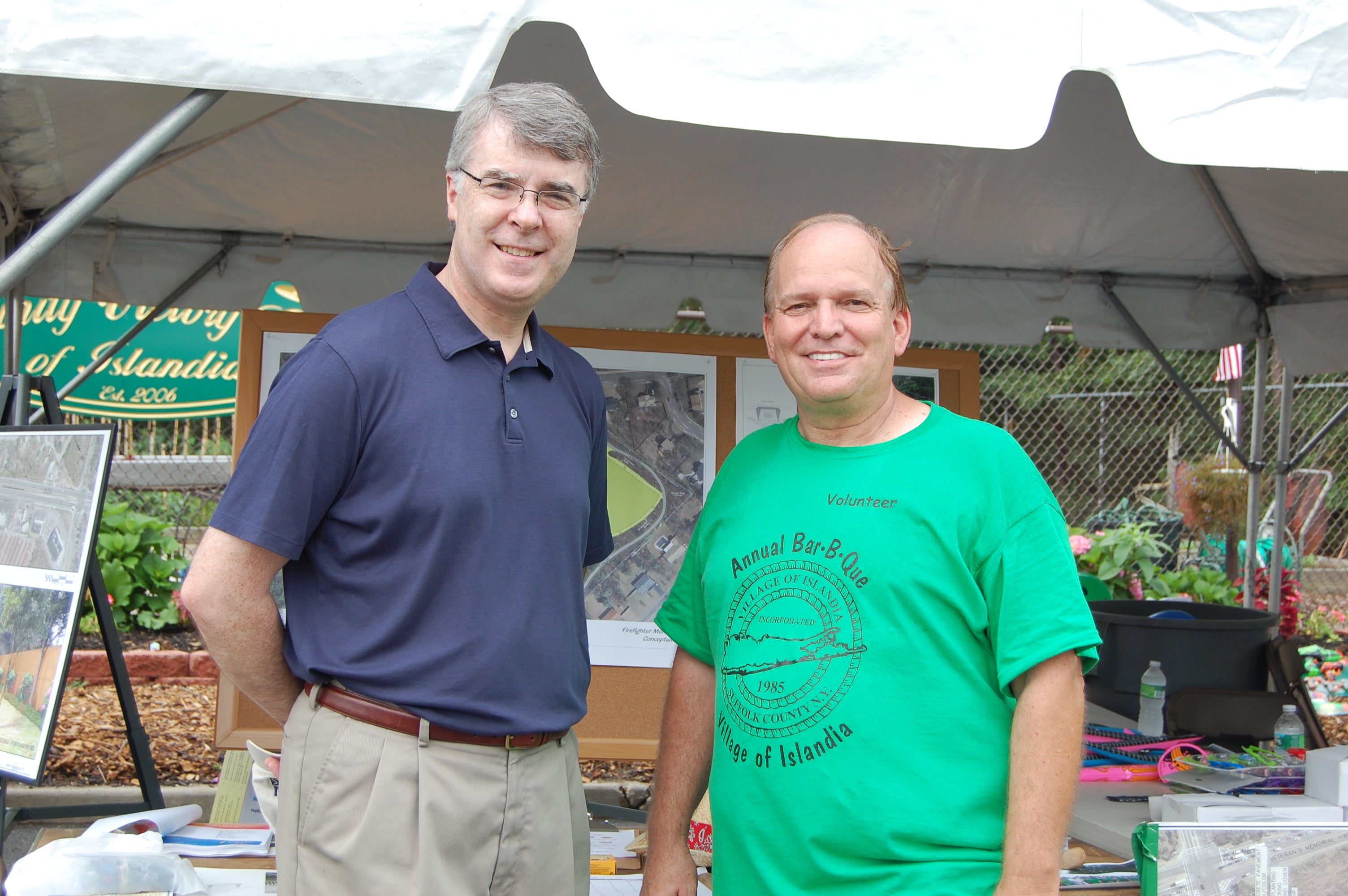 Senator Foley Attends Islandia Village Picnic | NYSenate.gov