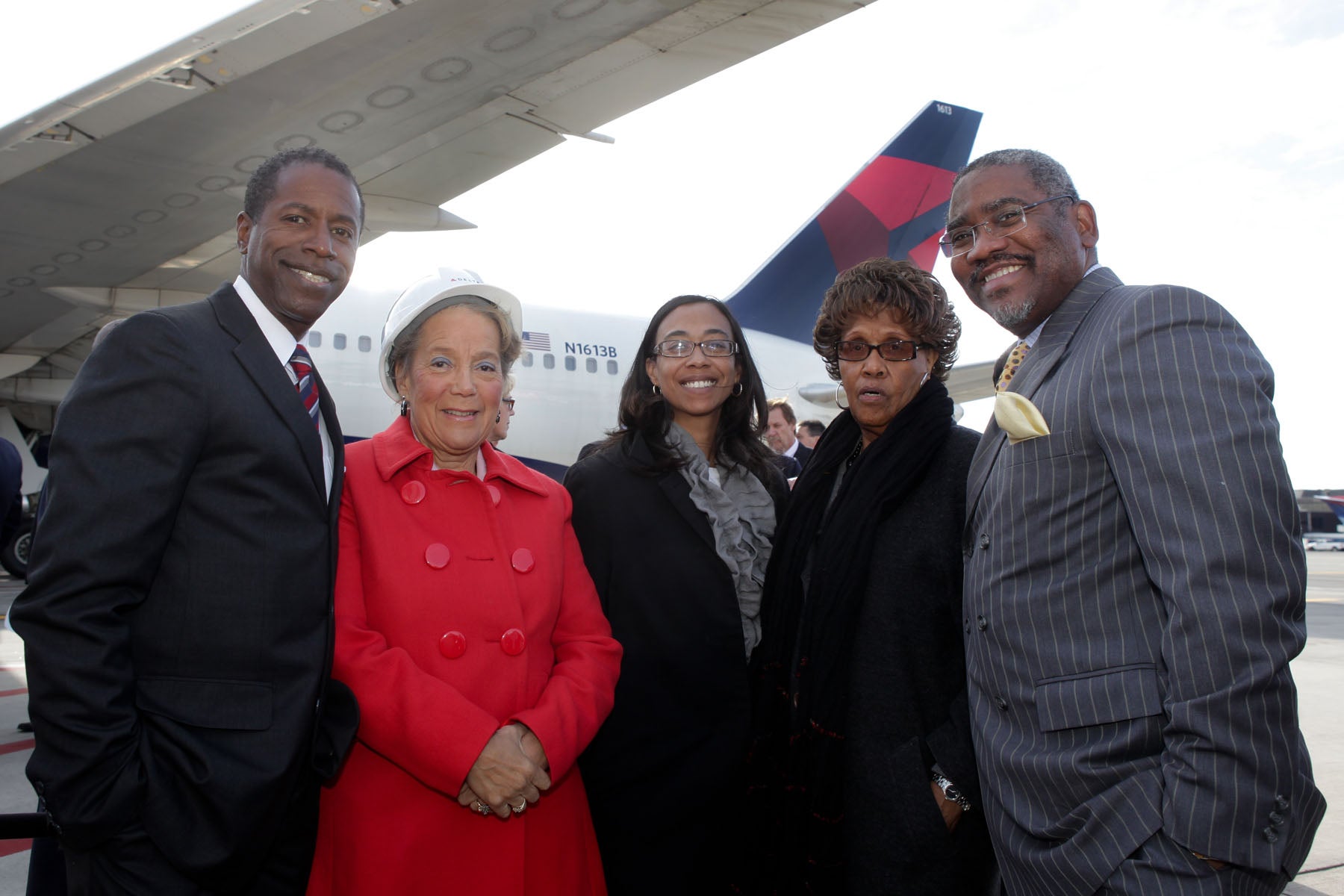 11/19/2010: Groundbreaking Ceremony for Delta Airlines | NYSenate.gov