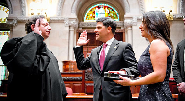 Taking the oath of office in the Senate Chamber | NYSenate.gov