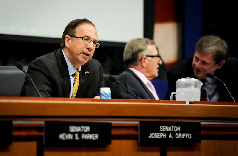 SENATORS GRIFFO, DeFRANCISCO CONDUCT SENATE HEARING TO QUESTION ENERGY ...