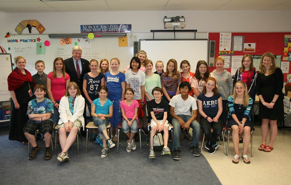 Senator Nozzolio visits Stacey Baxter's Geneva Middle School Classroom ...