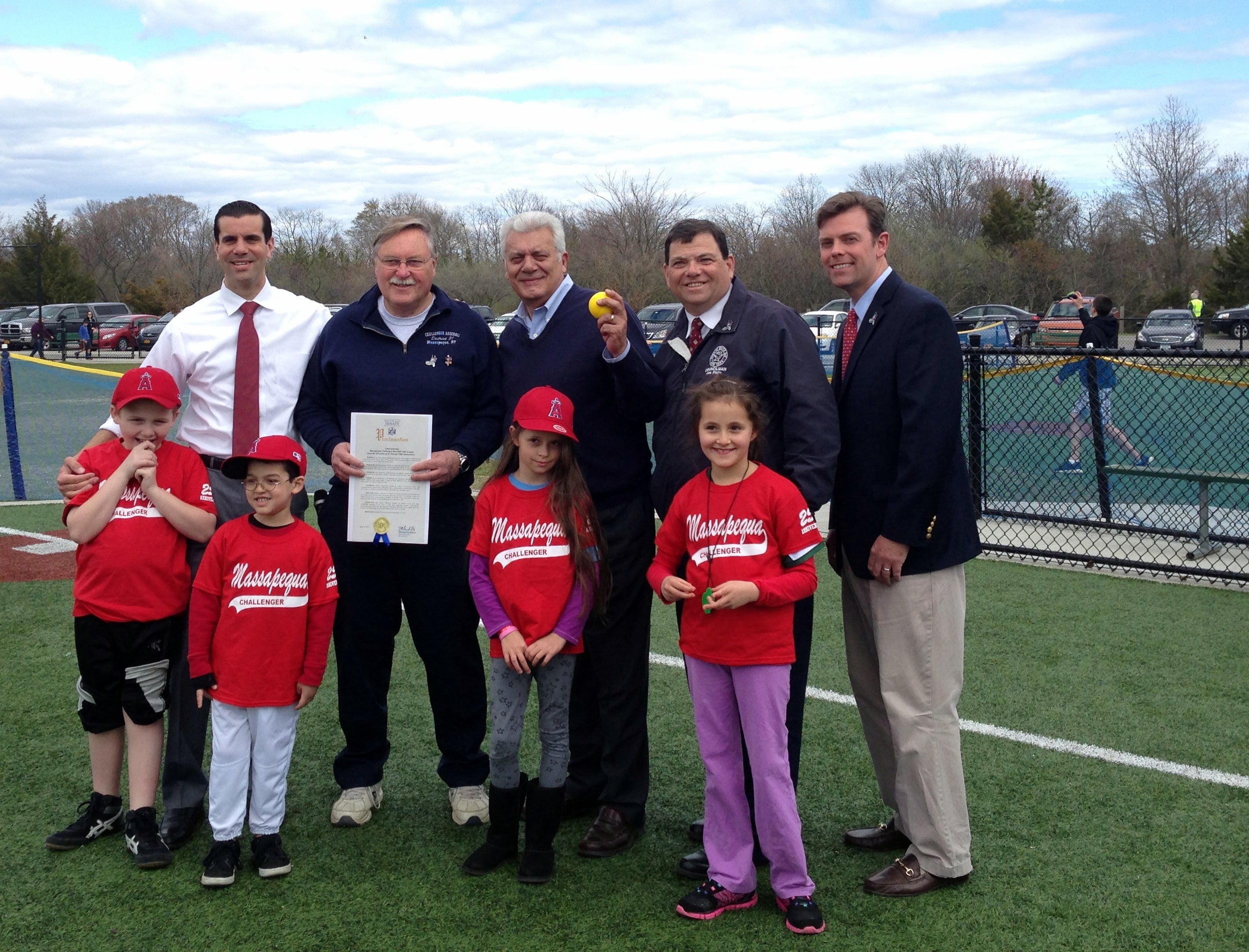 Senator Venditto joins with the Massapequa Challenger Baseball League ...