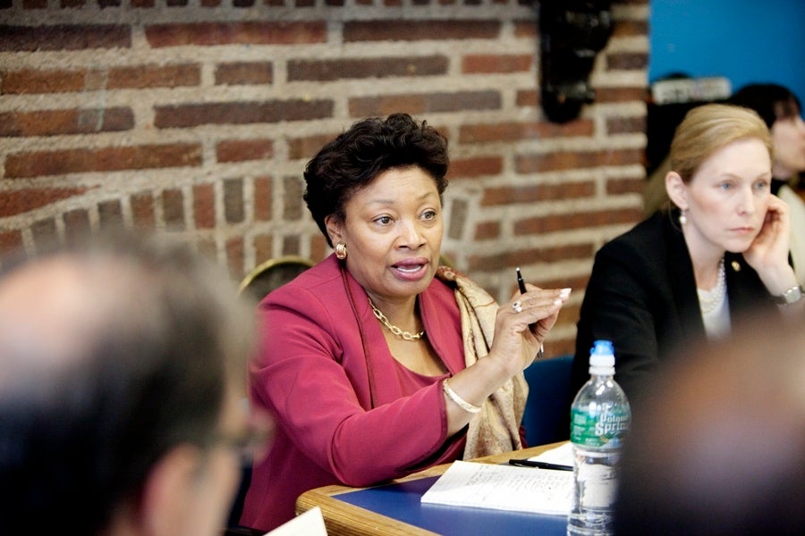 Roundtable On Ways To Combat Drug Use And Gang Violence With U.S ...