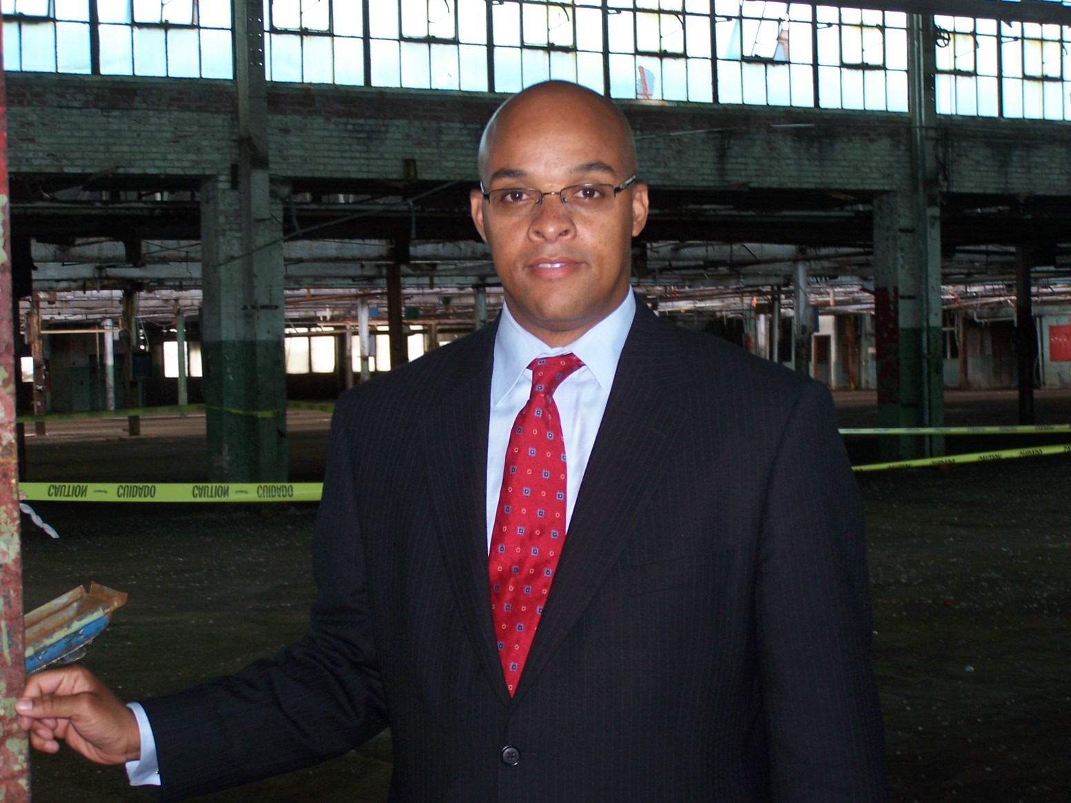 Senator Thompson Tours Houdaille Plant | NYSenate.gov