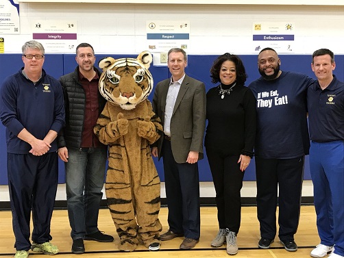 Sen. Valesky Attends Lyncourt School Kickball Tournament | NYSenate.gov