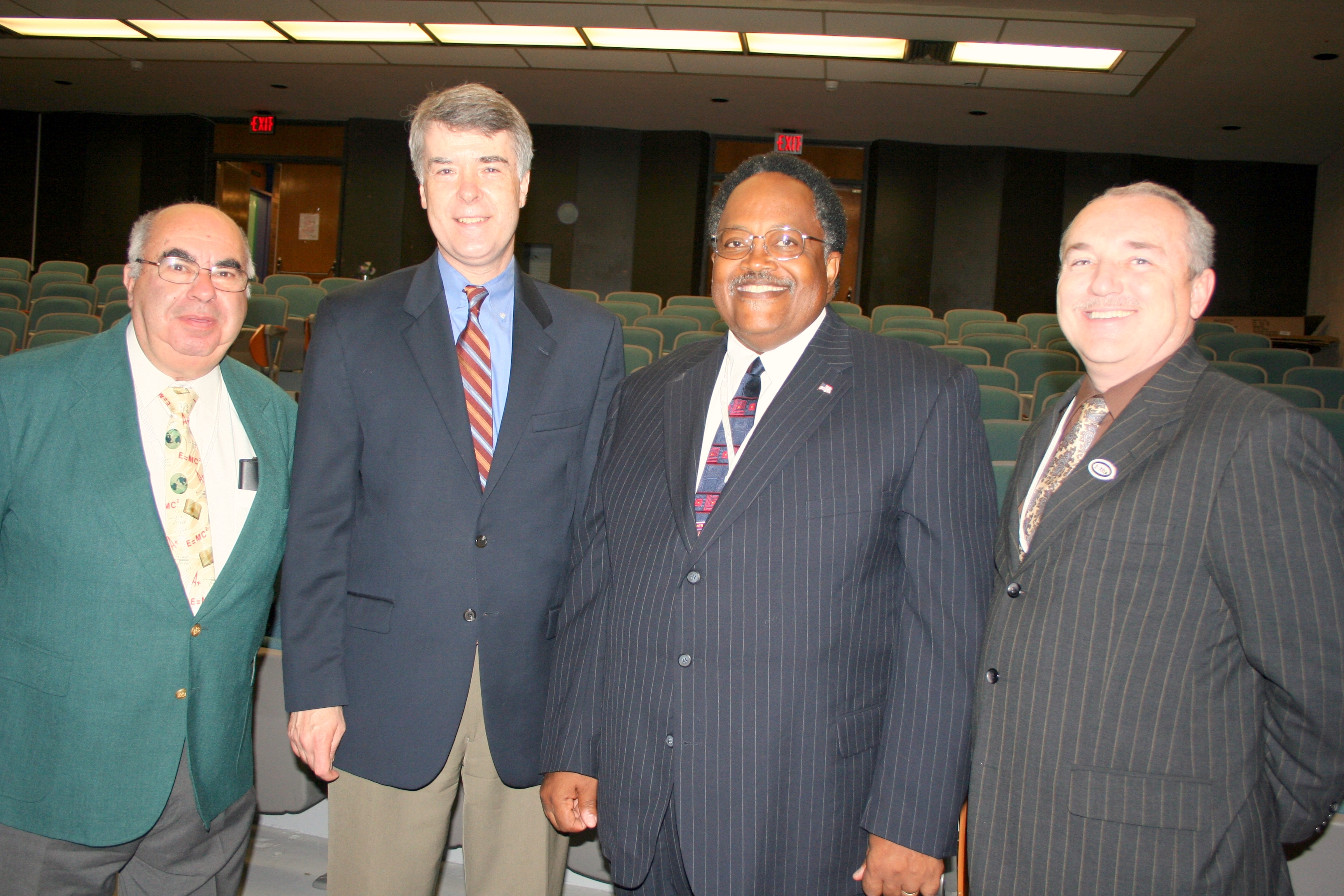 Sen. Foley meets with Central Islip Schools Administration | NYSenate.gov