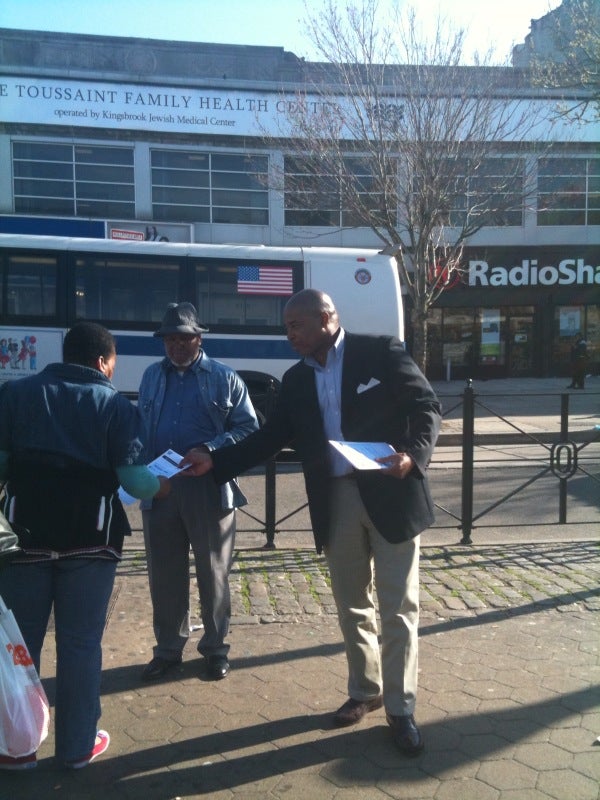 Senator Adams and his Team encourage people to fill out their forms on ...