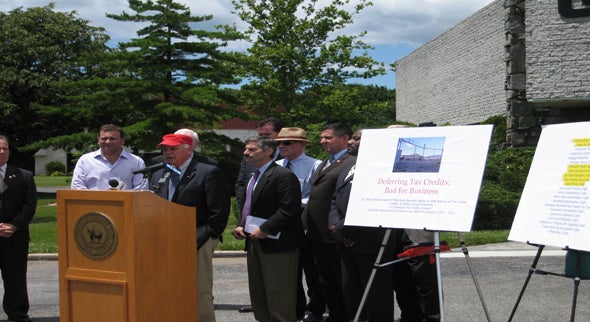 Senator Lavalle Fights Elimination of Empire Zones Program | NYSenate.gov