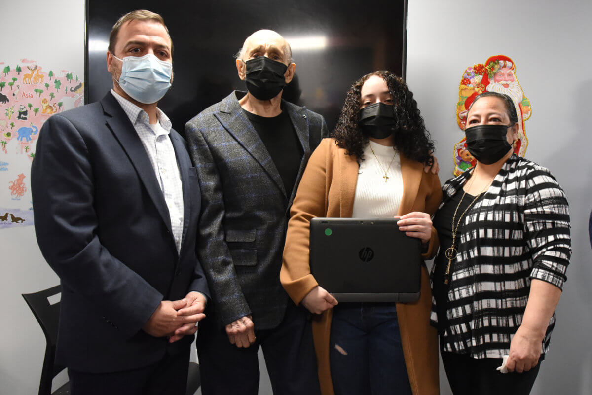 City teams up with AT&T and Digitunity to hand out laptops to families experiencing homelessness ...