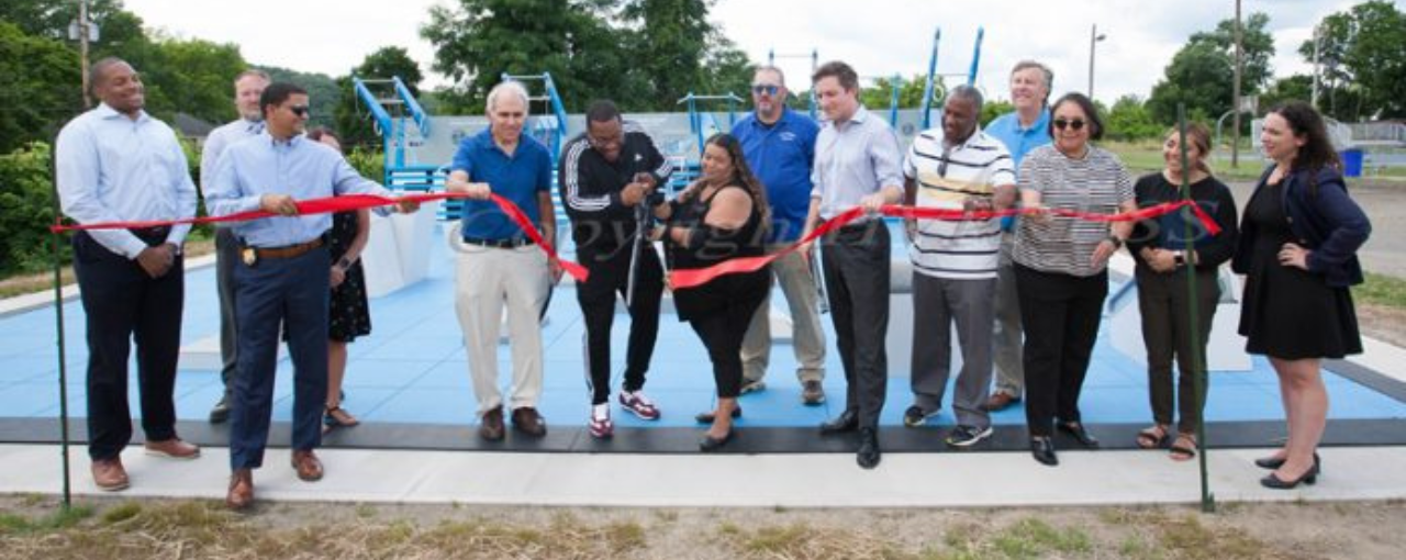 Outdoor Fitness Court Officially Opens to Residents | NYSenate.gov