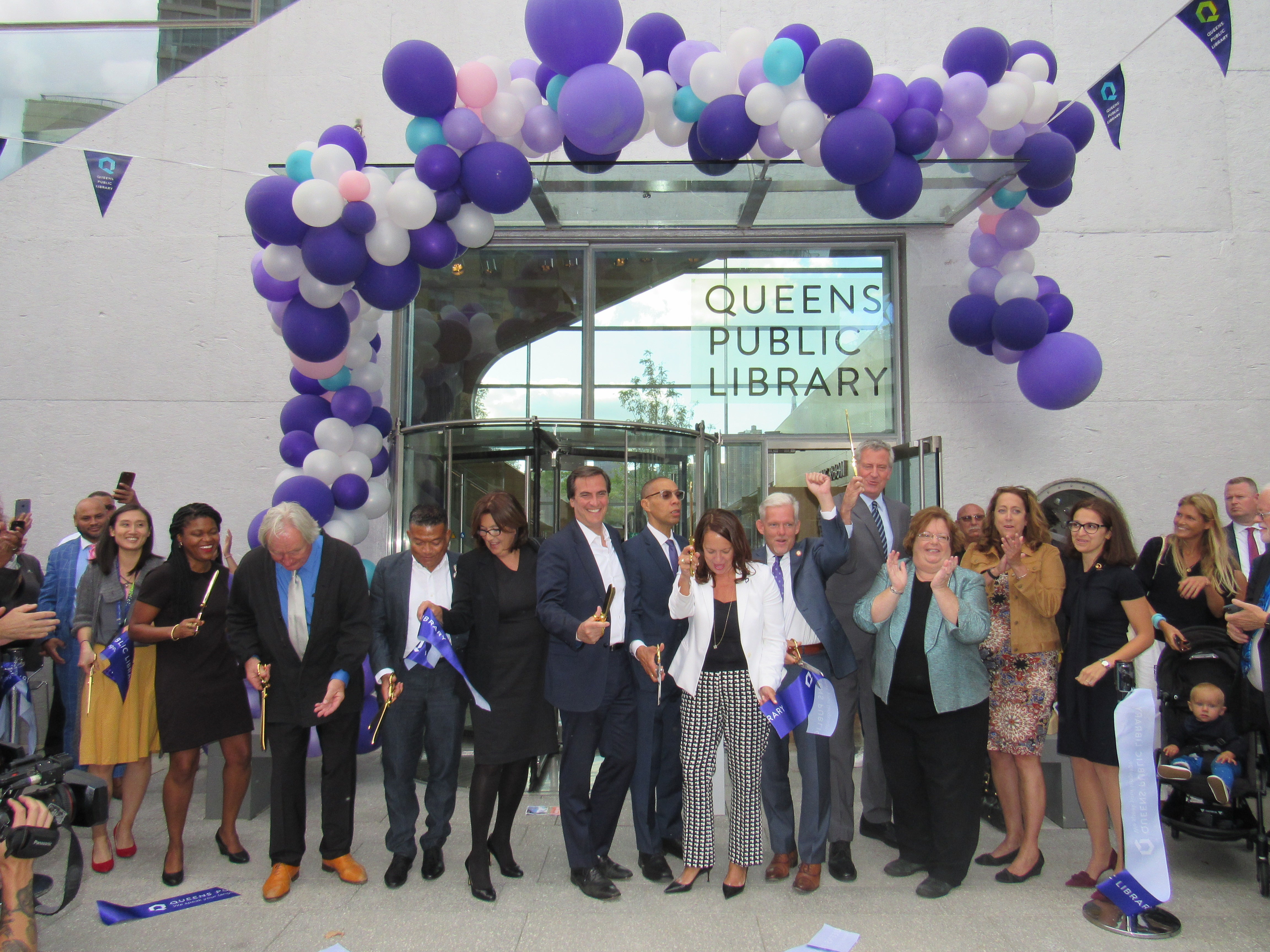 Hunters Point Library Opens in Queens | NYSenate.gov