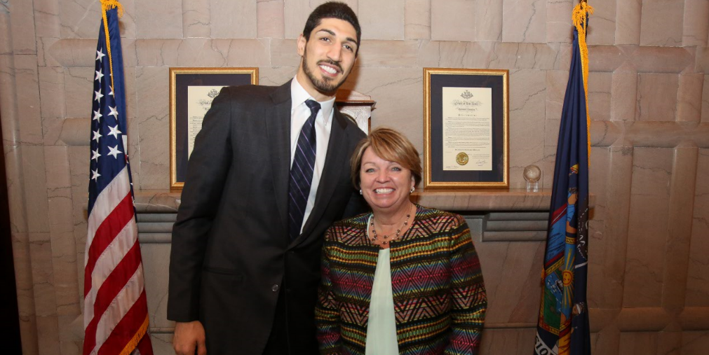 Ritchie Greets NBA Star Enes Kanter at Capital | NYSenate.gov