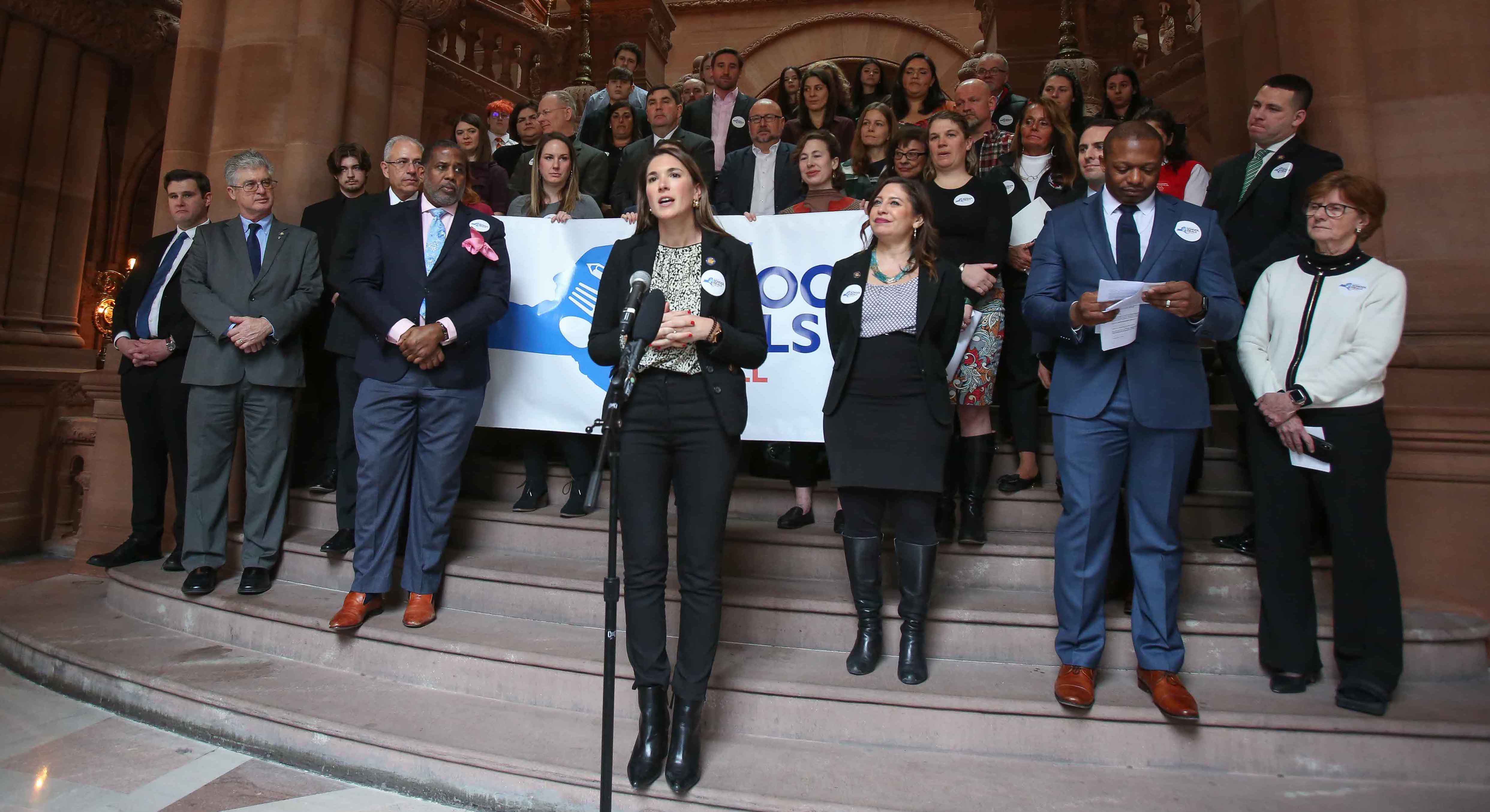Hinchey Leads Push for Universal School Meals | NYSenate.gov