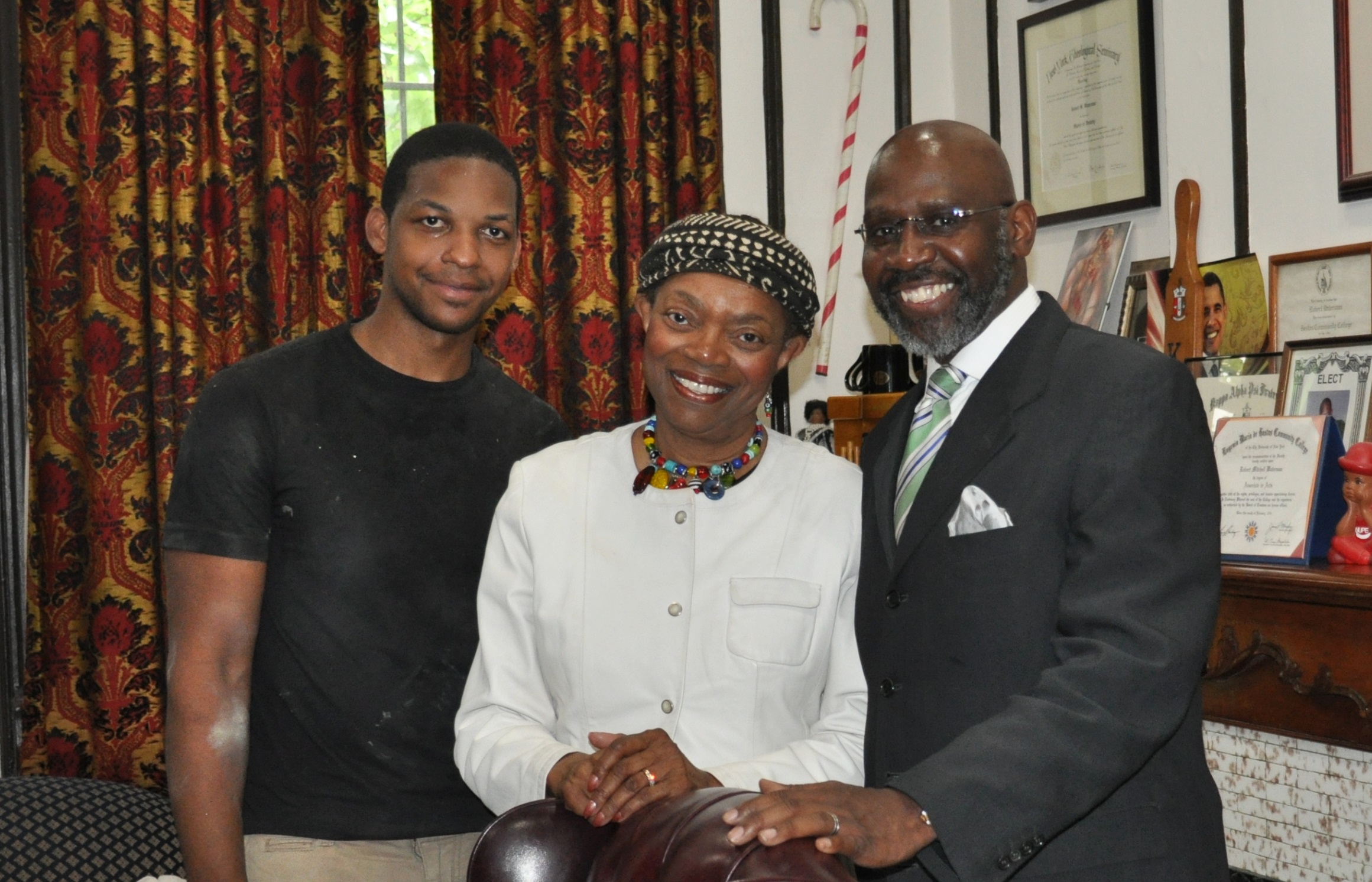 Senator Montgomery Applauds YouthBuild Graduates’ Renovation of Antioch ...